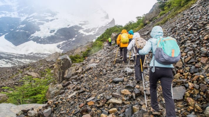 Trekking là gì? Những món đồ cơ bản mang đi Trekking. - www.nature-hike.vn